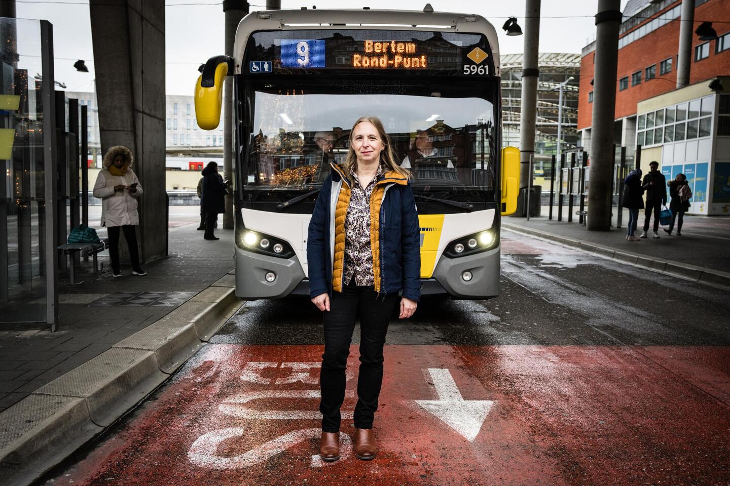 De Lijn alweer in zwaar weer: “Door tekort aan chauffeurs en rijdende bussen moeten we ritten ...